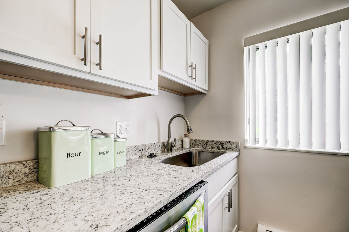 Fairview Village Apartments | Fairview Park, OH | Welcome Home